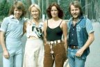 10 Best Mixed Gender Rock Bands - Glitzyworld